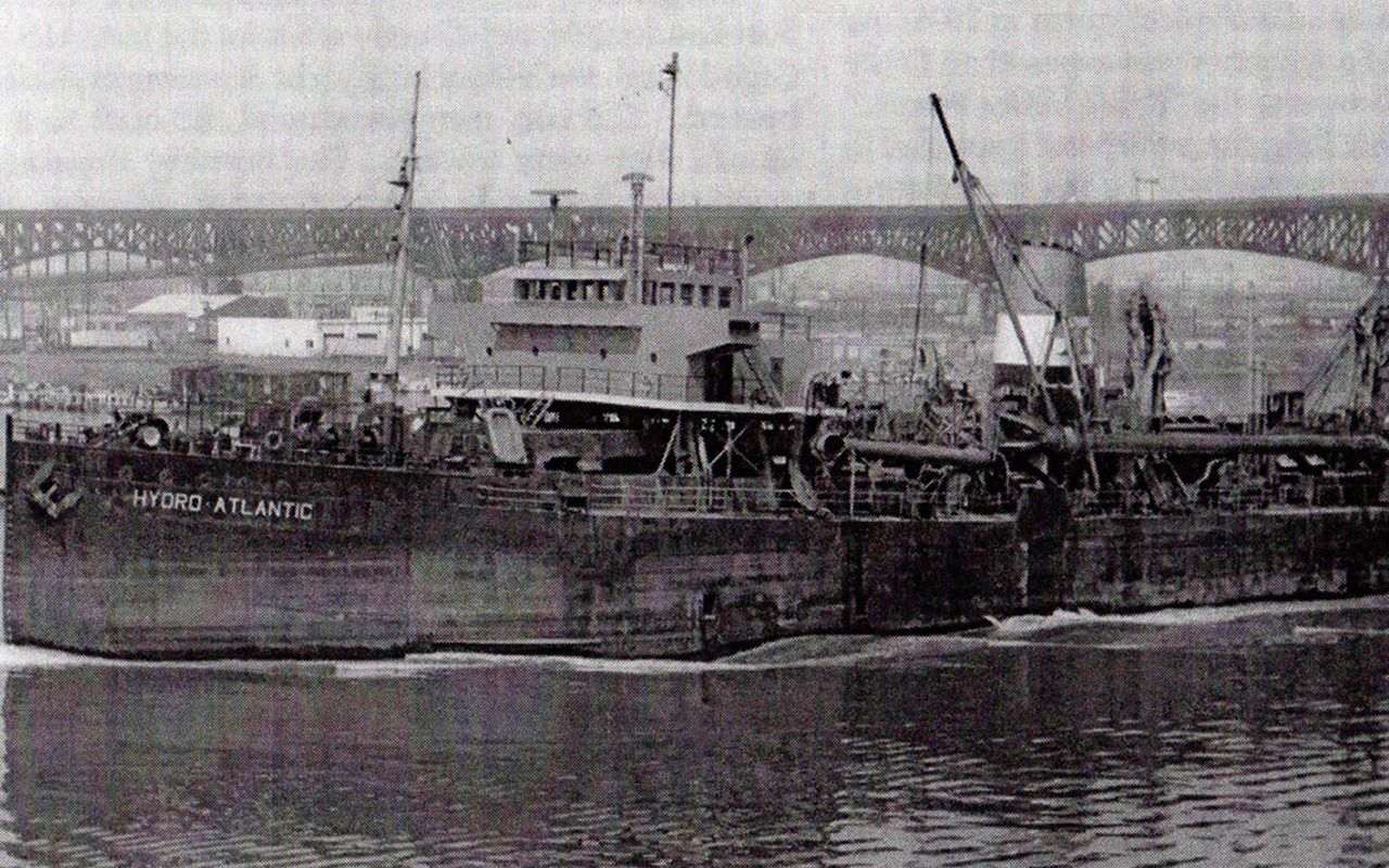 Dive into History: USS Hydro Atlantic in Pompano Beach