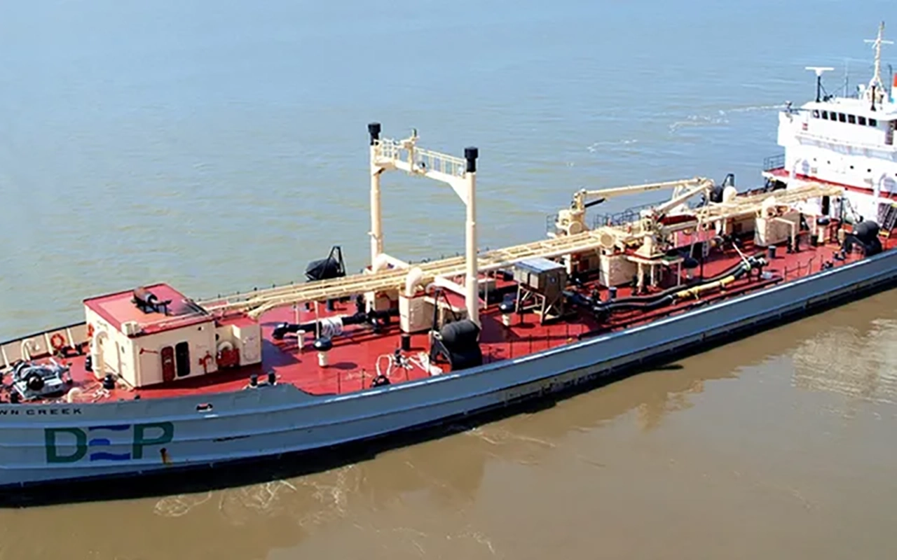 Discover the Lady Luck Wreck: A Unique Dive in Florida